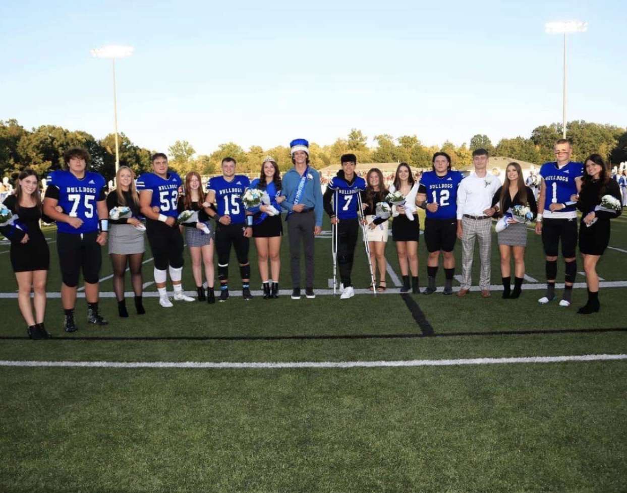 Lakeview Unveils 2023 Homecoming King and Queen – The Bulldog Bulletin